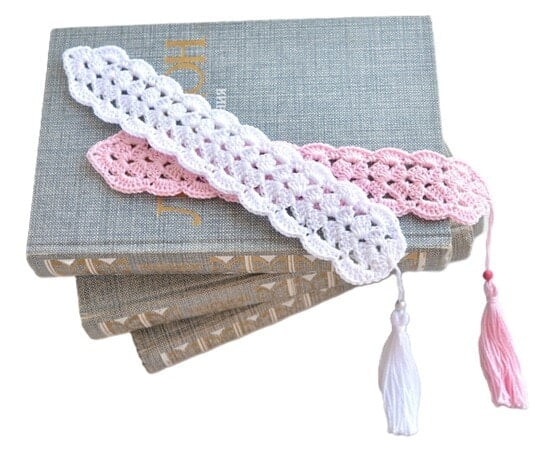 13 Free Crochet Bookmark Patterns for Book Lovers of all Ages - Jera's ...