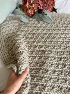 Free Chunky Crochet Blanket Patterns You’ll Want to Start Today - Jera ...