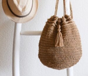 15+ Crochet Drawstring Bag Patterns You’ll Want to Make Right Now ...
