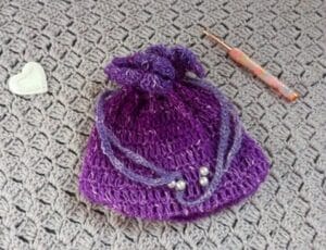 15+ Crochet Drawstring Bag Patterns You’ll Want to Make Right Now ...